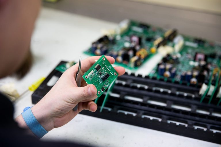 TECU (Traction Engine Control Unit) – TMV Control Systems